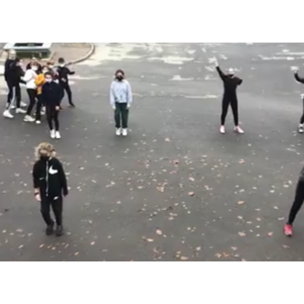 Les 6e Chad dansent sur le conte - Collège de Rhuys, Sarzeau